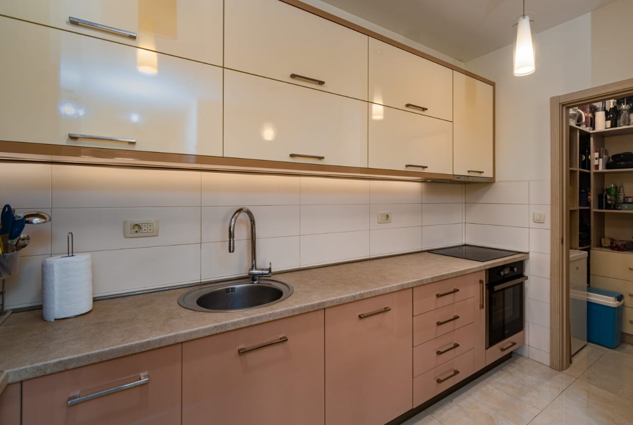 Furnished Two-Bedroom Apartment 72 m² – City Kvart (Zetagradnja ...