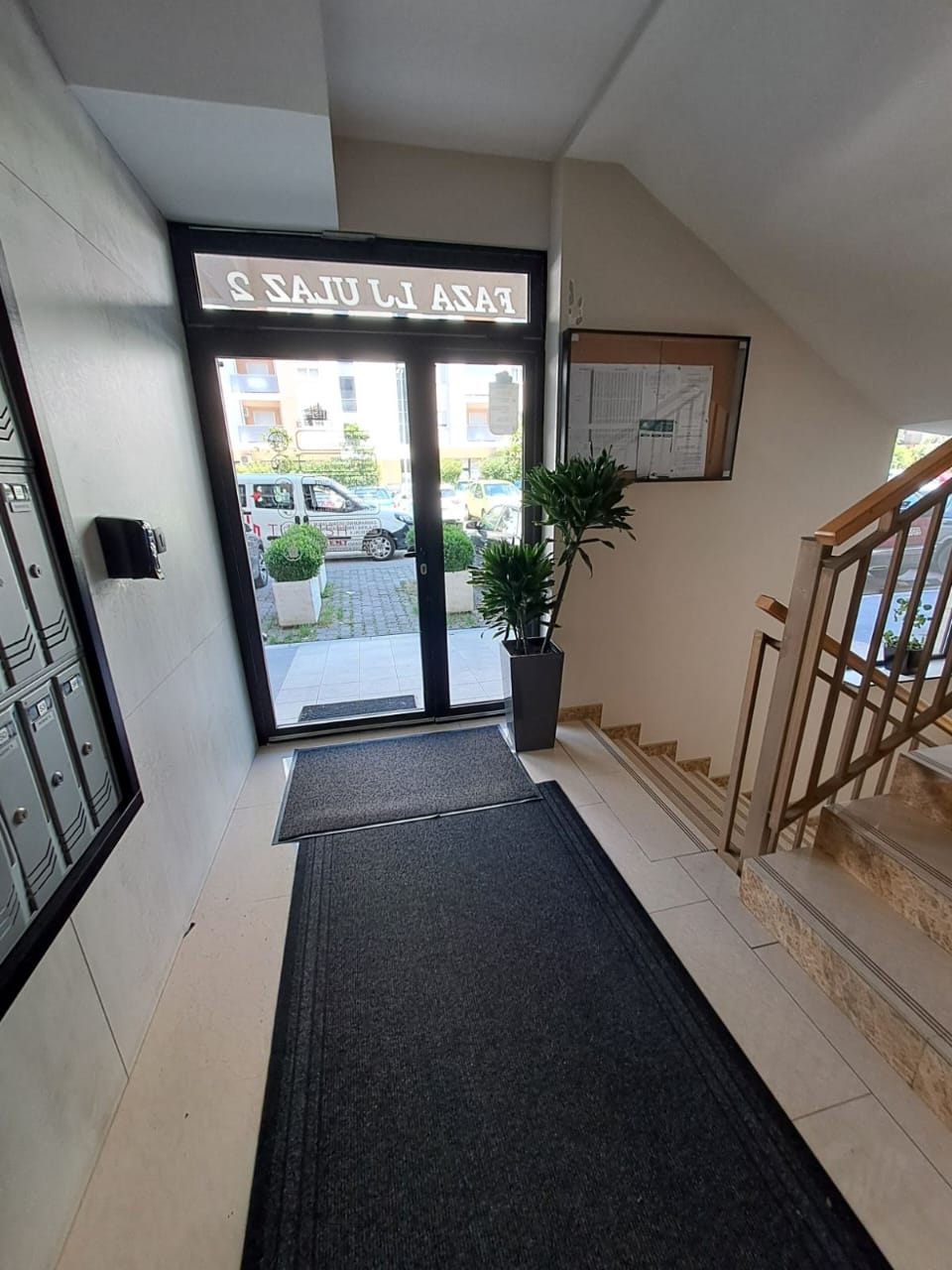 Furnished Two-Bedroom Apartment 72 m² – City Kvart (Zetagradnja ...