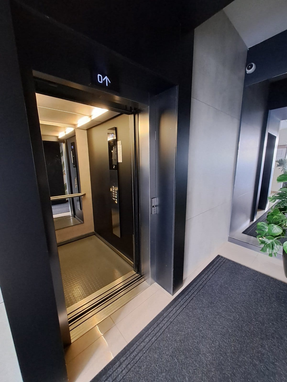 Furnished Two-Bedroom Apartment 72 m² – City Kvart (Zetagradnja ...